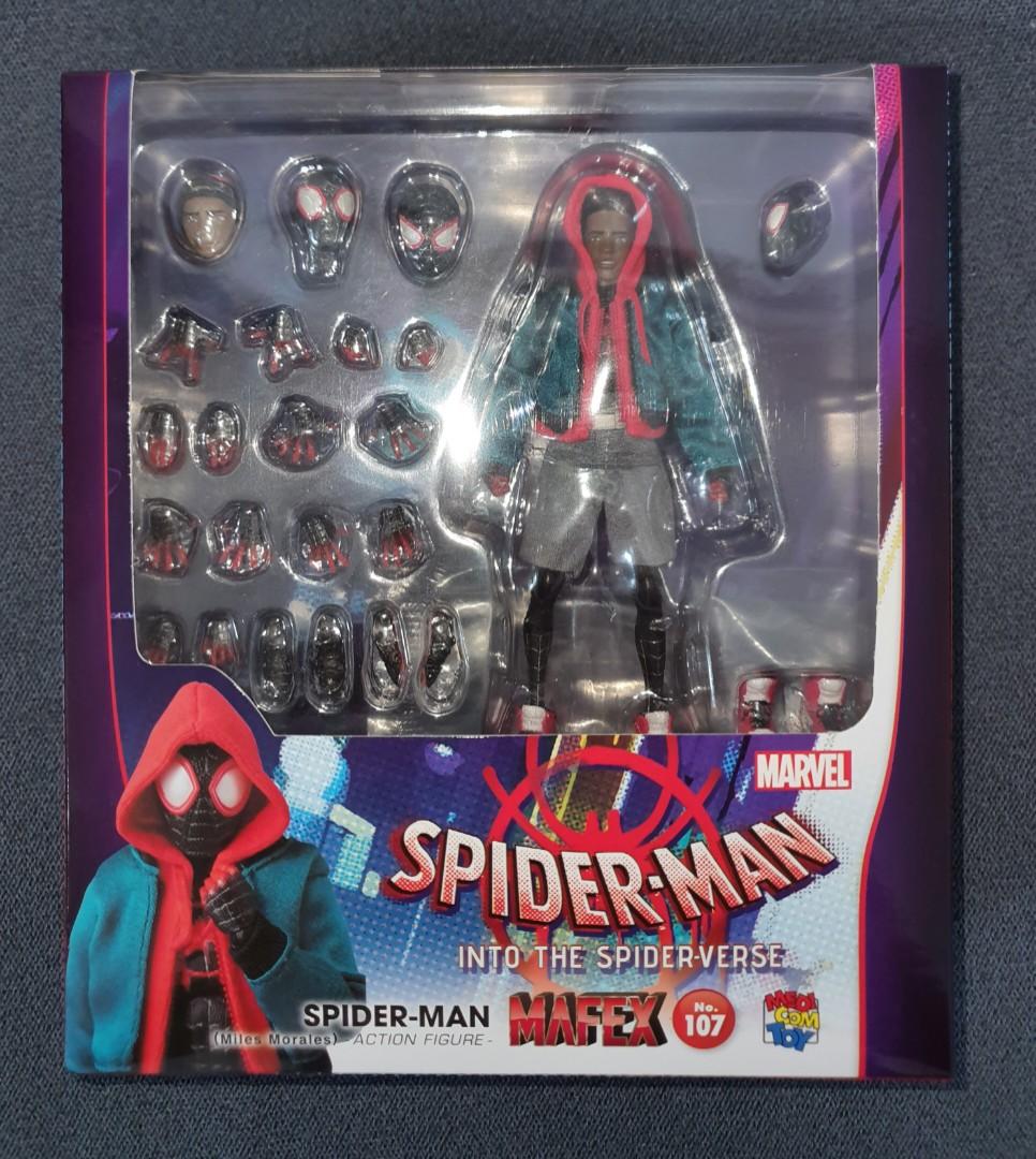 Mafex Black Suit Spiderman With Into The Spider Verse Set, Hobbies 