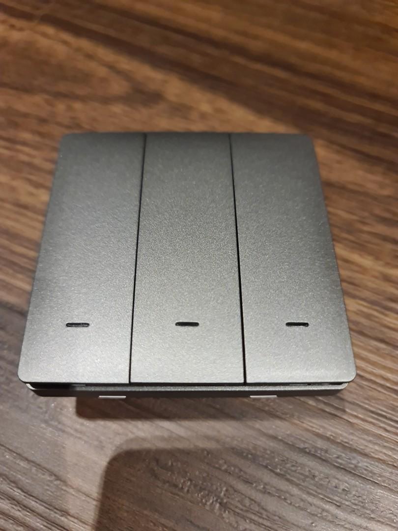 MOES Smart Switch 3 Gang Grey, TV & Home Appliances, Electrical ...