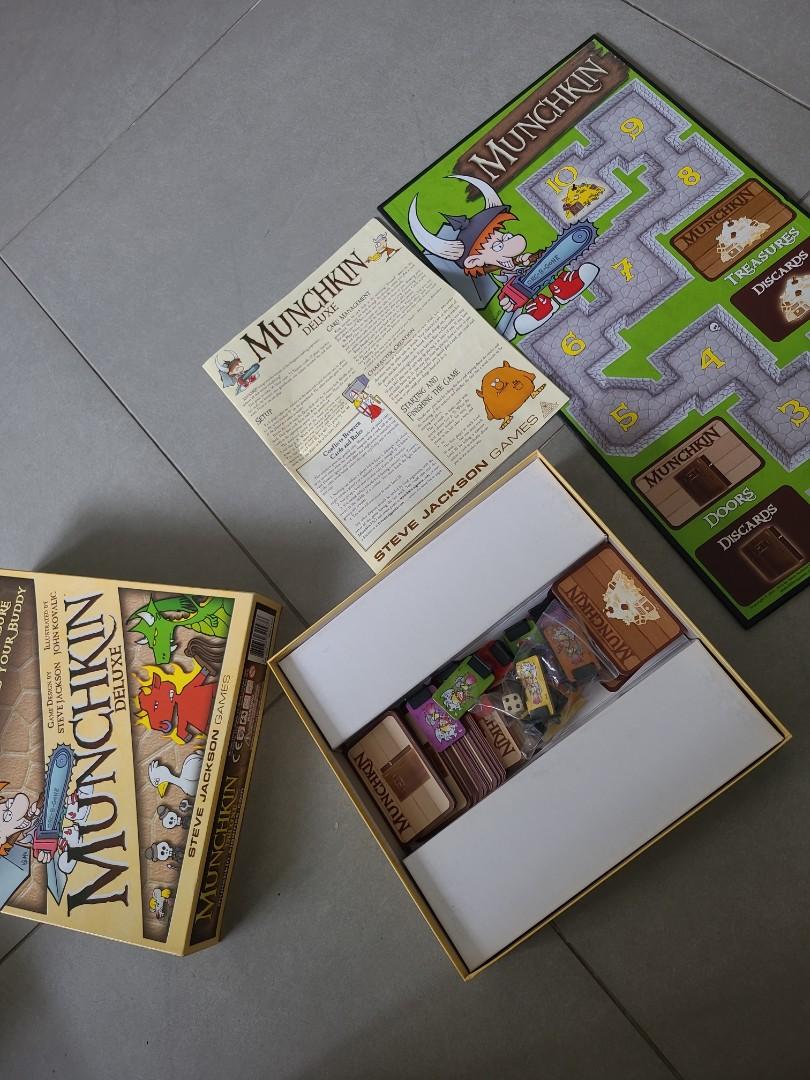 Munchkin deluxe boardgame, Hobbies & Toys, Toys & Games on Carousell