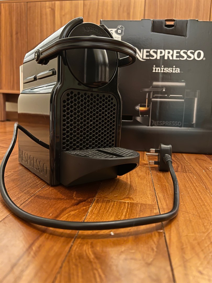 Nespresso Inissia D40, TV & Home Appliances, Kitchen Appliances, Coffee ...