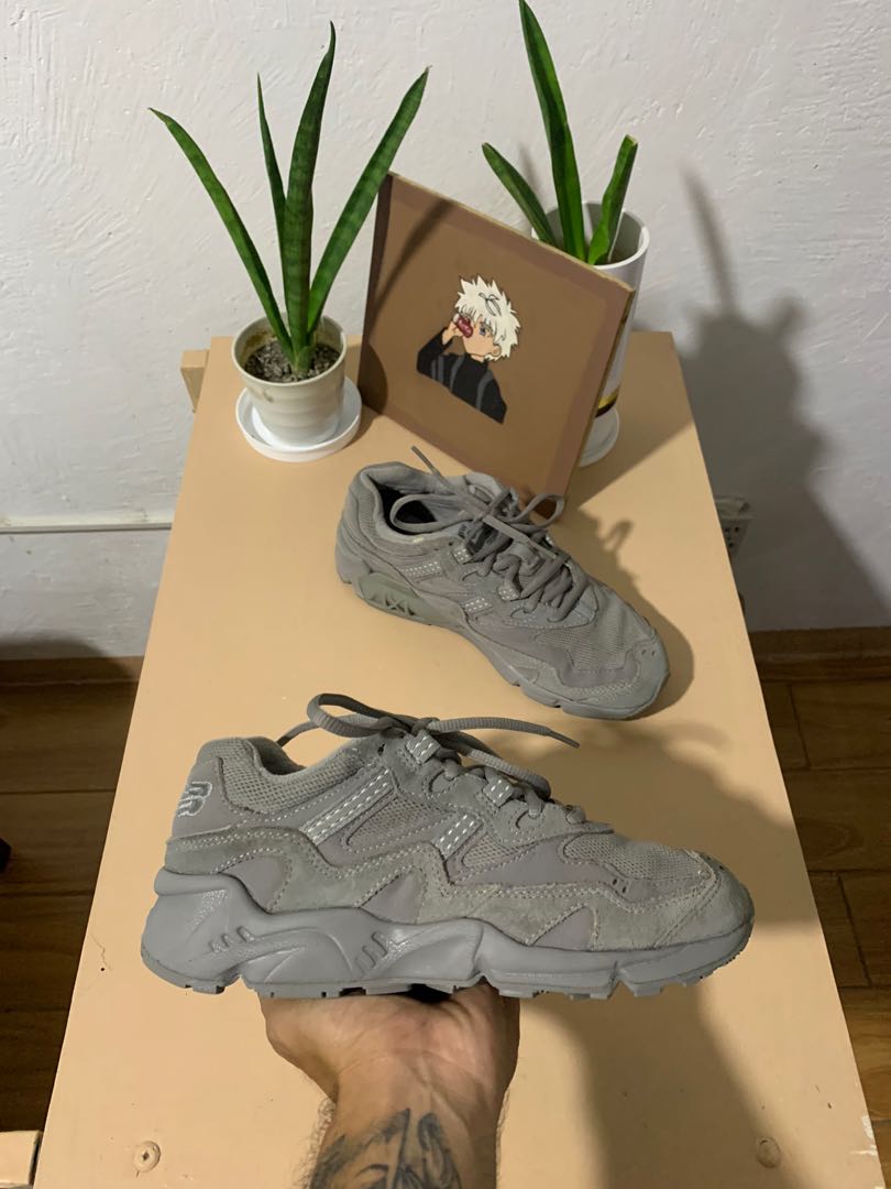 New balance 850 absorb, Women's Fashion, Footwear, Sneakers on Carousell