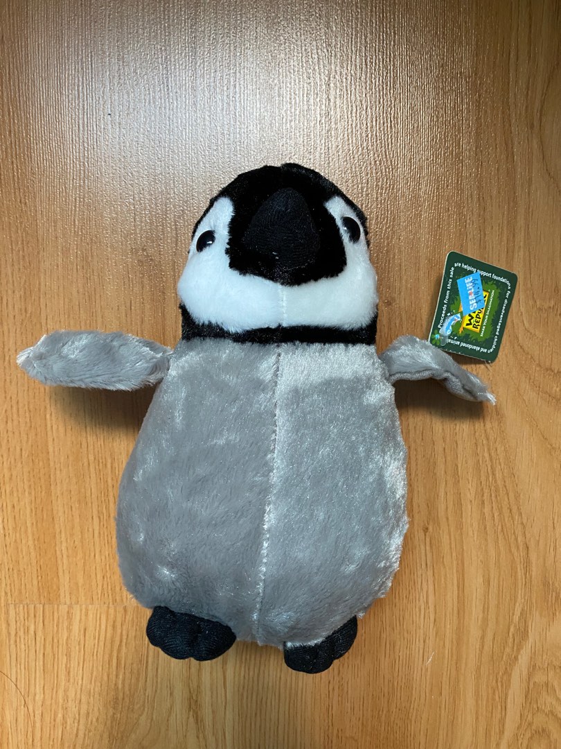 Penguin plushie, Hobbies & Toys, Toys & Games on Carousell