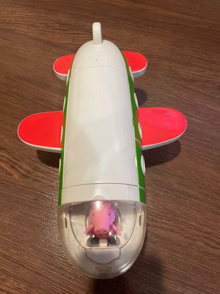 Peppa Pig plane, Hobbies & Toys, Toys & Games on Carousell
