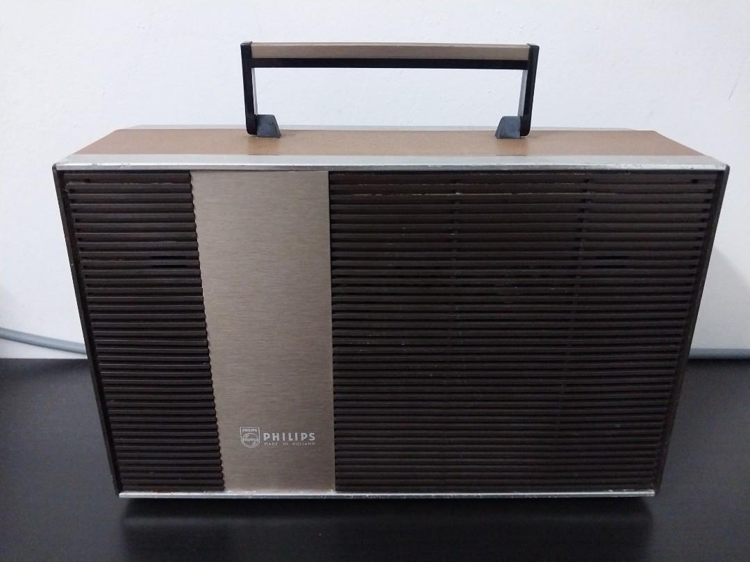 Vintage 1970s Philips turntable/record player, Hobbies & Toys ...