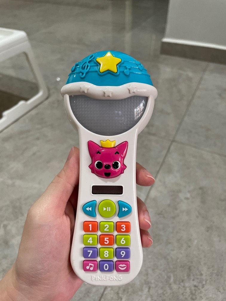 PinkFong microphone, Babies & Kids, Infant Playtime on Carousell
