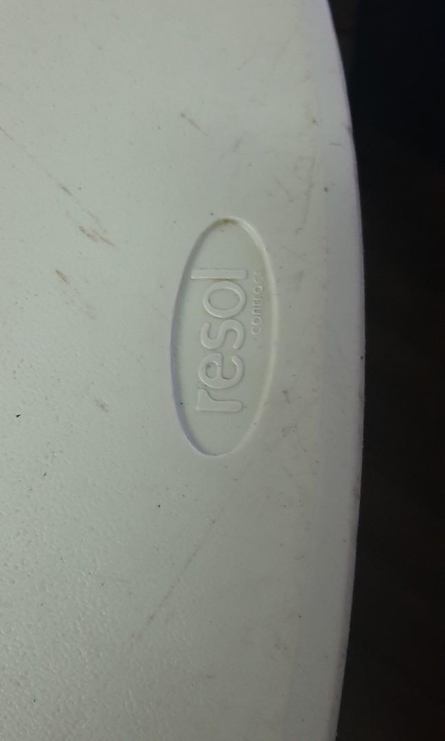 Resol Round Table, Furniture & Home Living, Furniture, Tables & Sets on ...