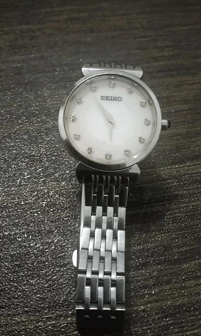 Seiko Quartz Diamond, Luxury, Watches on Carousell