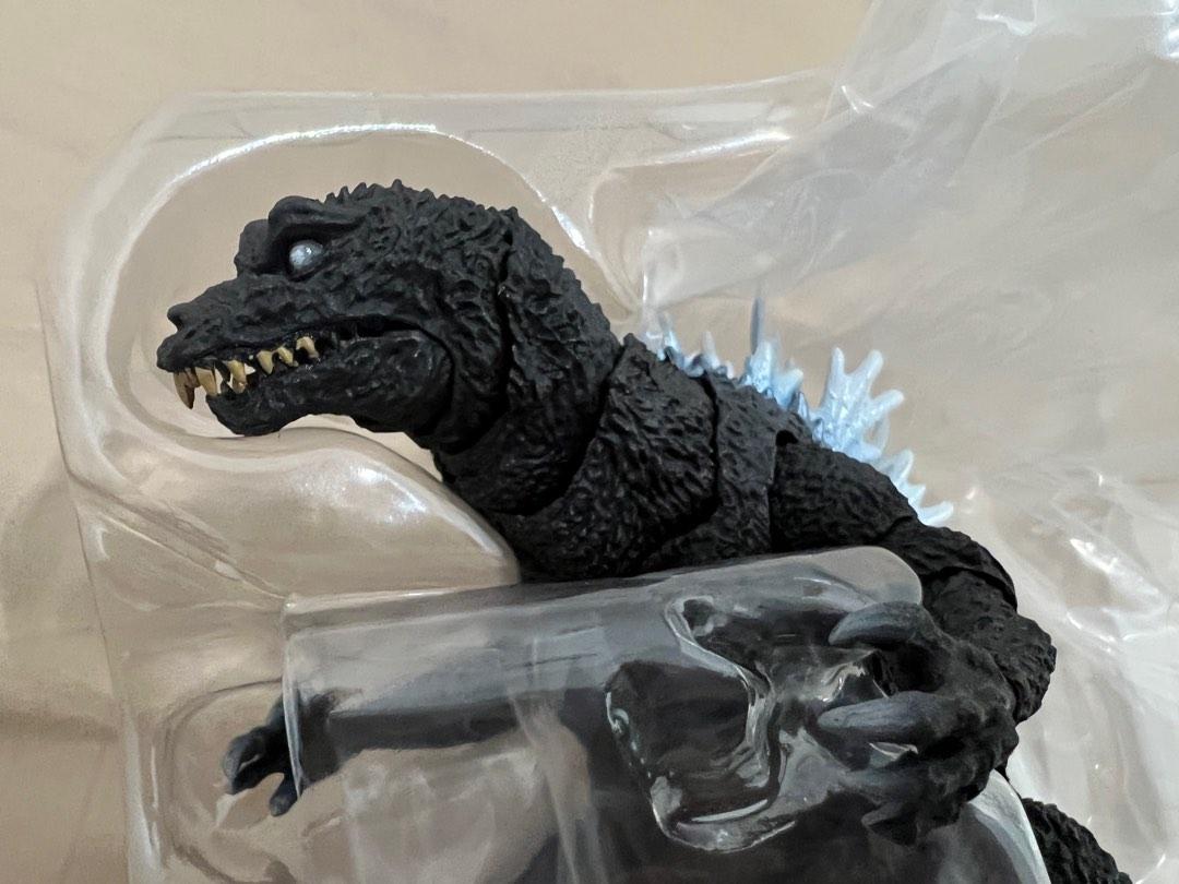 S.H.Monsterarts Godzilla (2001) Heat Ray version, Hobbies & Toys, Toys ...