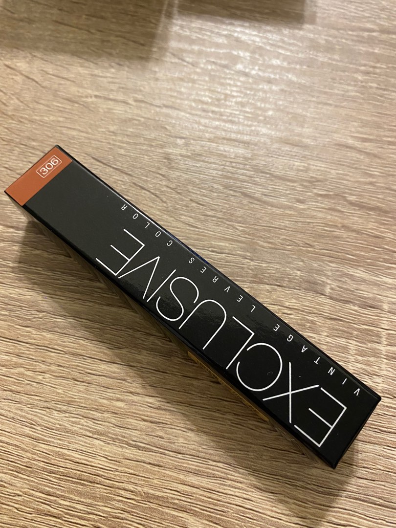 Solone 專屬訂製唇釉 漆光感 306 全新, 香水、美妝、保養, 臉部彩妝、保養與清潔, 化妝品在旋轉拍賣