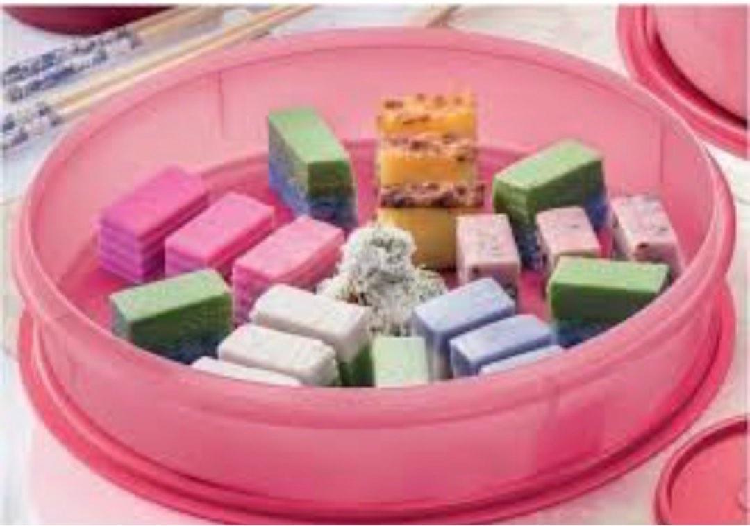 Tupperware Take A Lot Small, Furniture & Home Living, Kitchenware ...