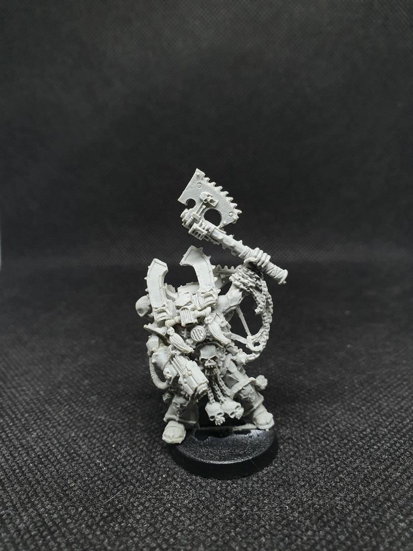 Warhammer 40K Chaos - Kharn (Finecast), Hobbies & Toys, Toys & Games on ...