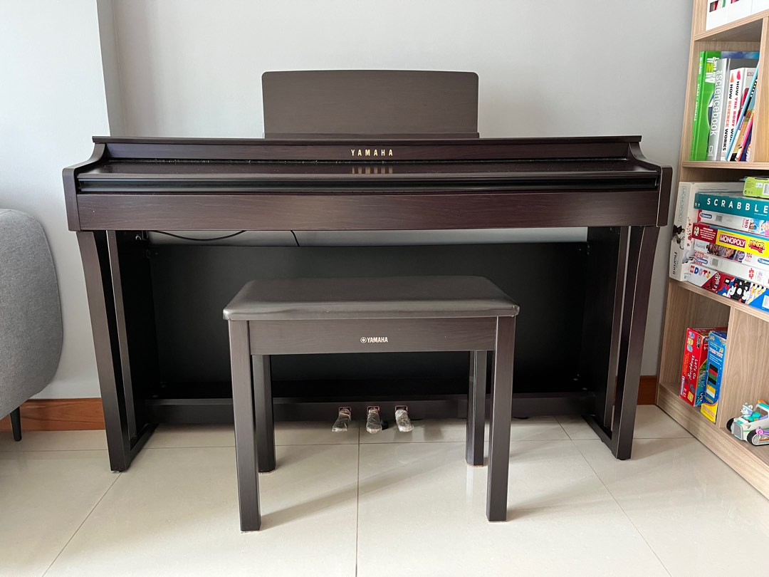 Yamaha Clavinova CLP-625R, Hobbies & Toys, Music & Media, Musical Instruments on Carousell