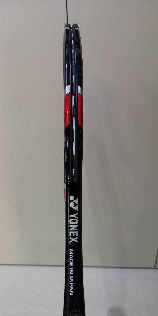 Yonex Isometric tennis racket, 運動產品, 運動與體育, 運動與體育 - 球拍和球類運動 - Carousell