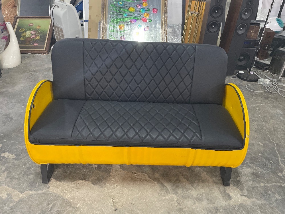 3-Seater Leather Seat Sofa Yellow Colour / Sofa Kulit 3 Tempat Duduk ...