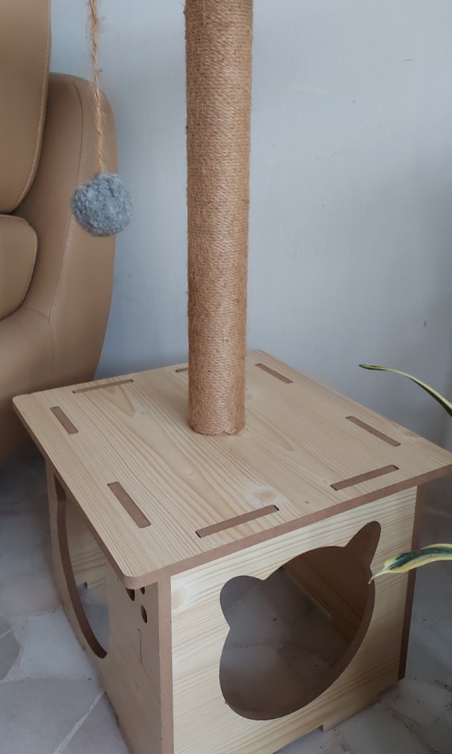 Cat play stand & scratcher, Pet Supplies, Homes & Other Pet Accessories ...