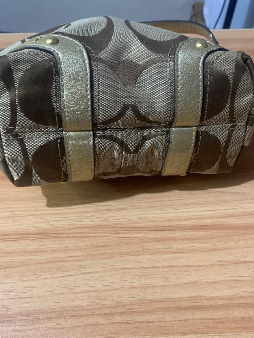 Coach Shoulder Bag Orig Money Back, Women's Fashion, Bags & Wallets ...