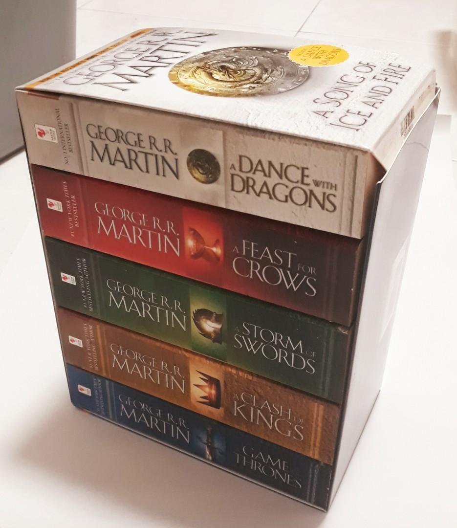 George R. R. Martin : Game of Thrones Book Box Set (A Song of Ice and ...