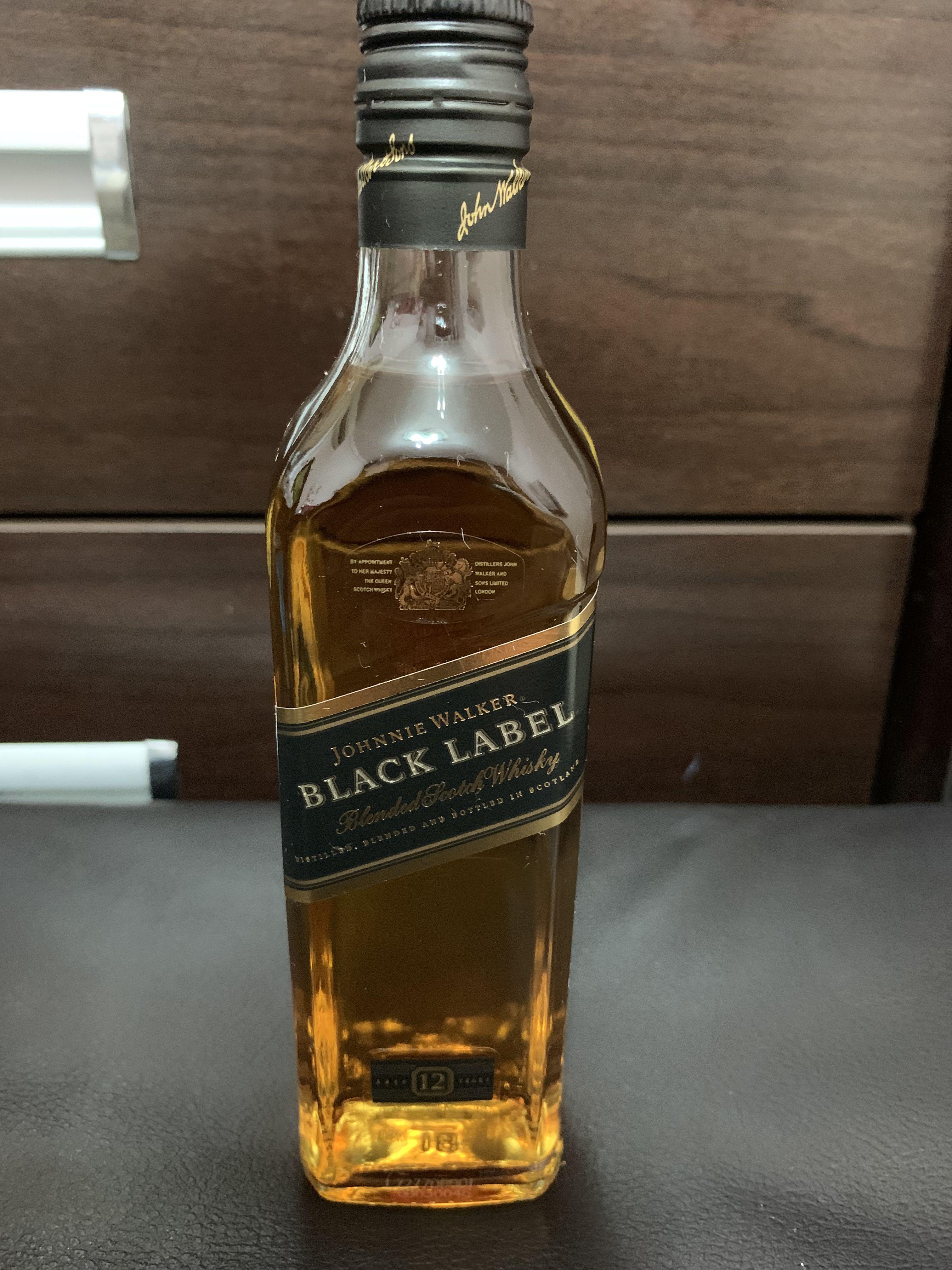 Johnnie Walker Black Label Whisky 200ml Aged 12 years, Food & Drinks ...