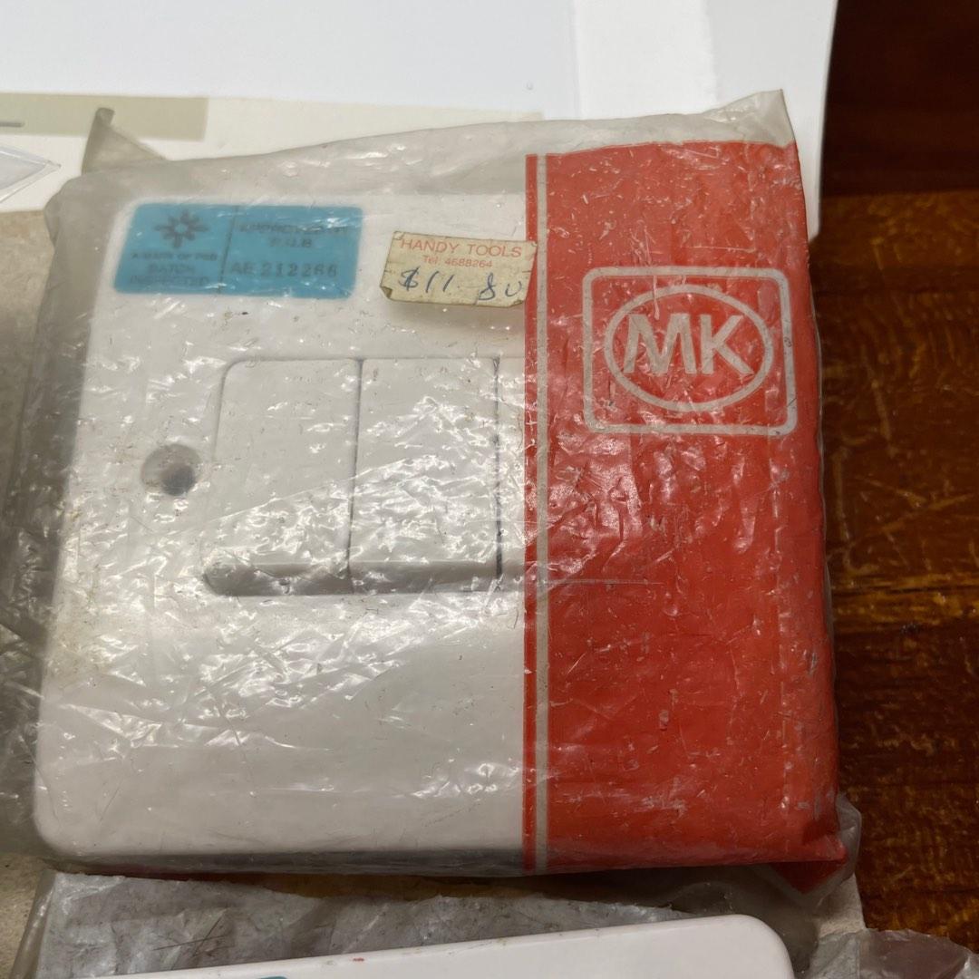 MK switch with LED new Made in UK set of 6 , TV & Home Appliances ...
