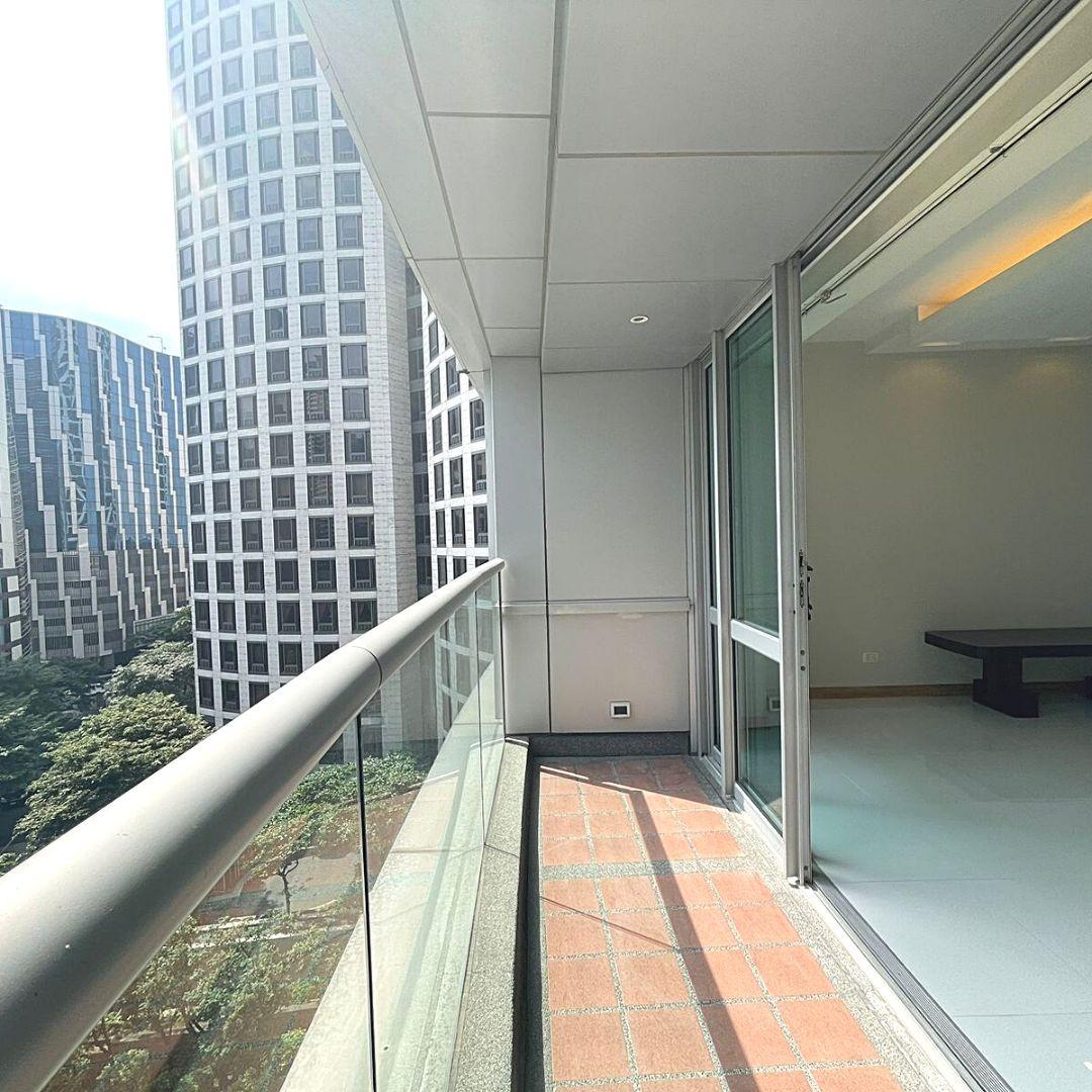 Regent Parkway Condo for Sale! BGC, Property, For Sale, Apartments ...