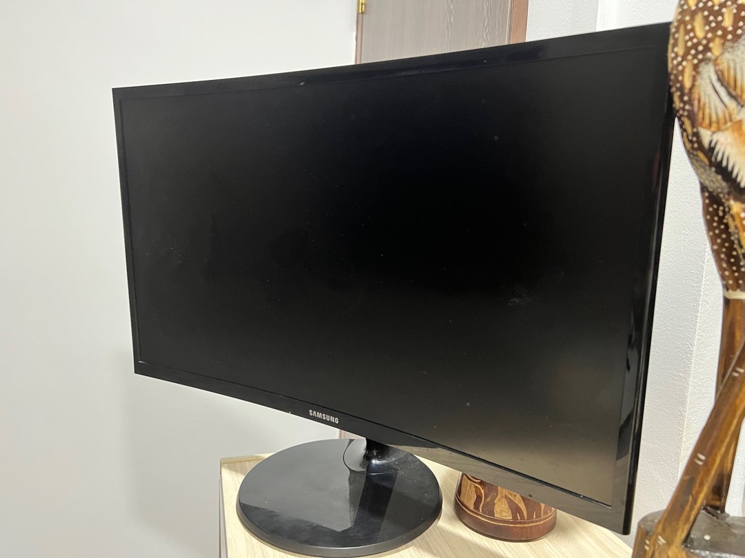 Samsung 24 Inch CURVED Monitor, Computers & Tech, Parts & Accessories ...