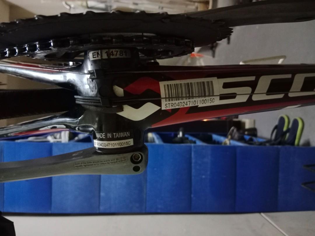 Scott R2 Carbon Fibre Road Bike, Sports Equipment, Bicycles & Parts ...