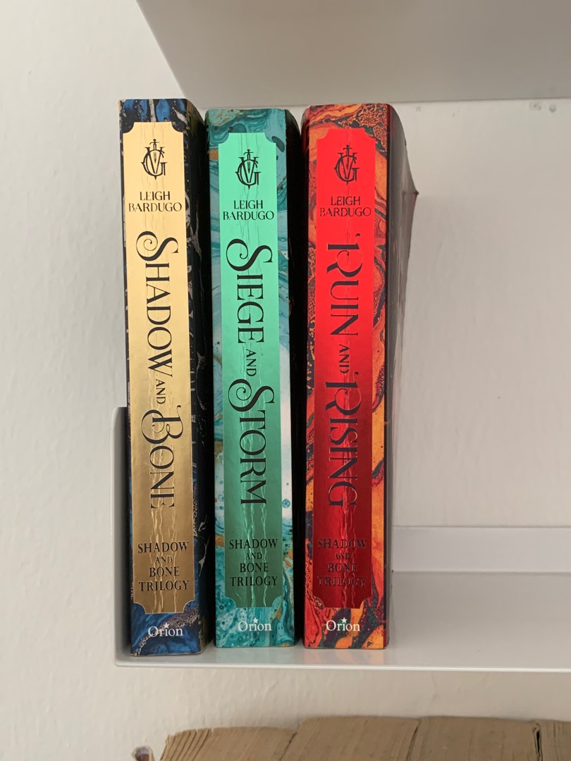 Shadow and Bone Trilogy, Hobbies & Toys, Books & Magazines, Fiction ...