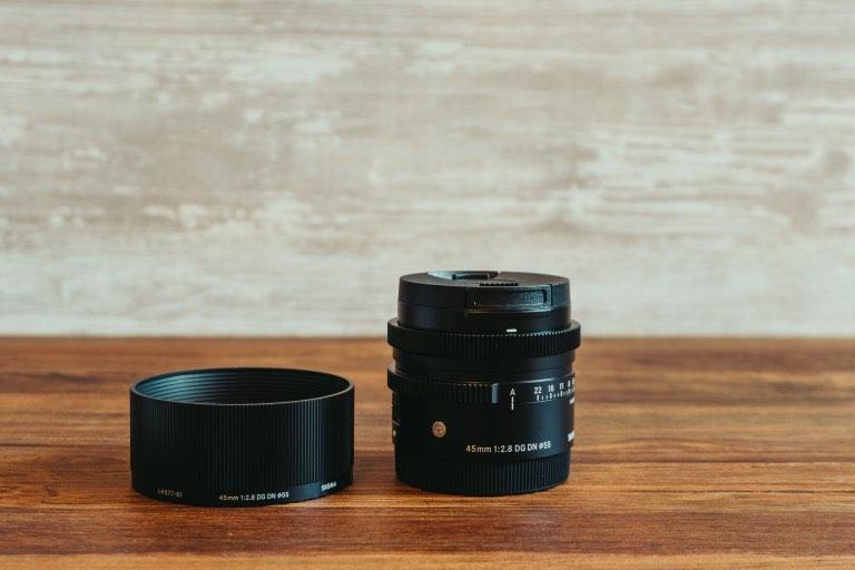 Sigma 45mm F2.8 DG DN L-mount, Photography, Lens & Kits on Carousell
