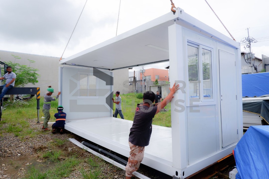 SMARTHOUSE PREFAB CONTAINER VAN HOUSE, Commercial & Industrial ...