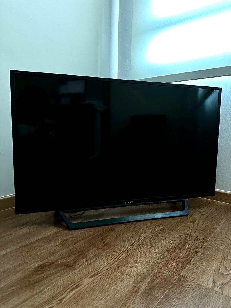 Sony Bravia Smart TV - 40”, TV & Home Appliances, TV & Entertainment ...