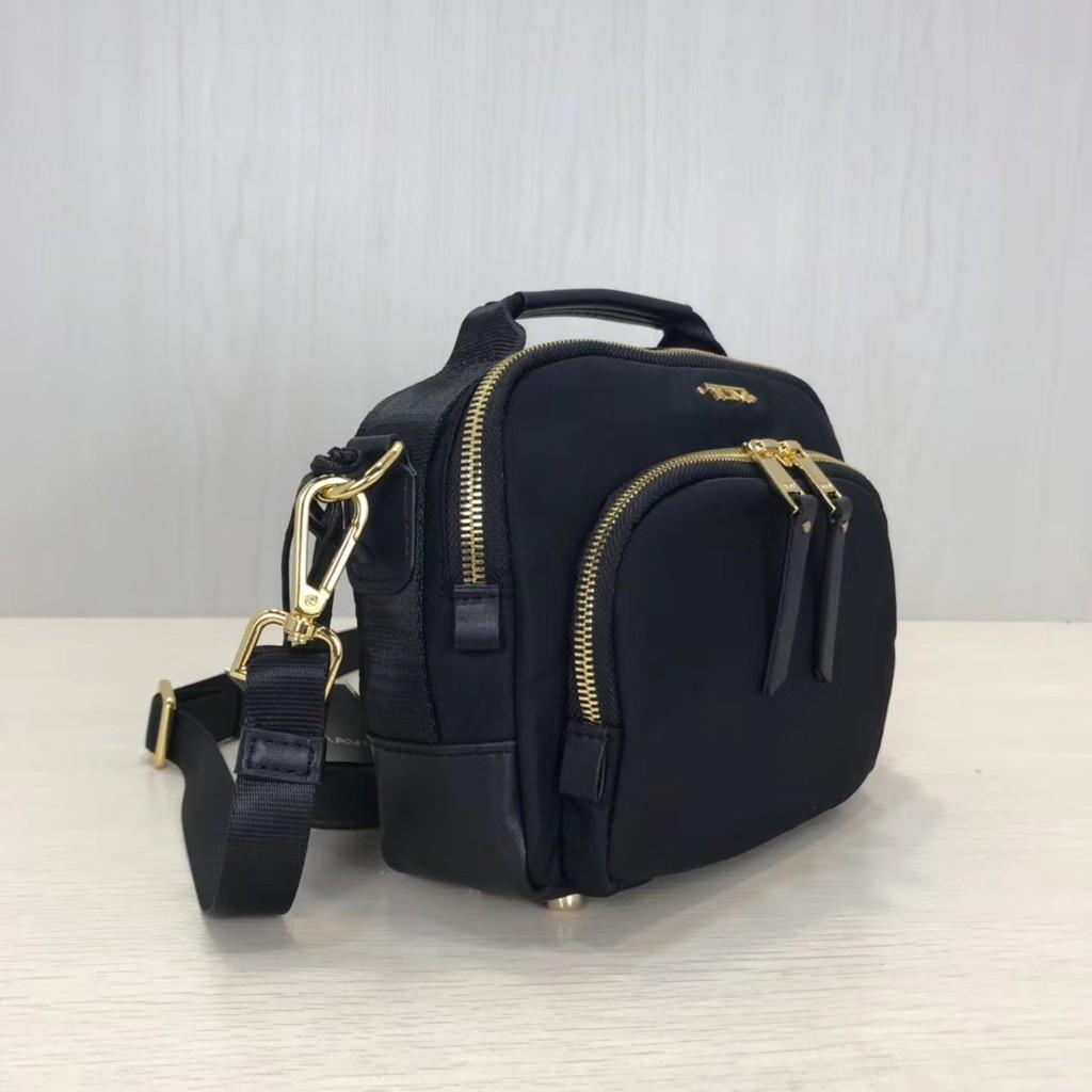 Tumi, Fesyen Wanita, Tas & Dompet di Carousell