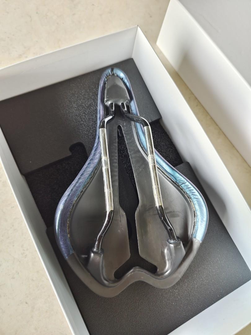 Velo Angel TT Saddle 143mm, Sports Equipment, Bicycles & Parts, Parts ...