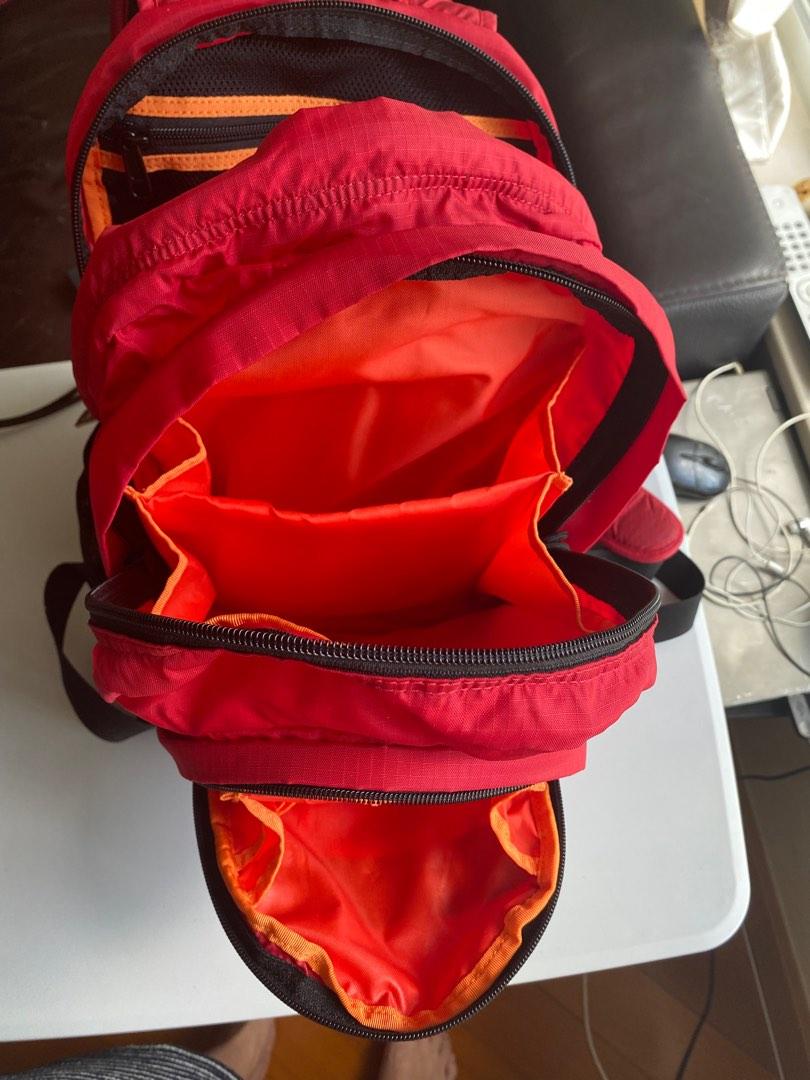 Nomadic Wise Walker Backpack 背囊, 女裝, 手袋及銀包, 背囊 - Carousell