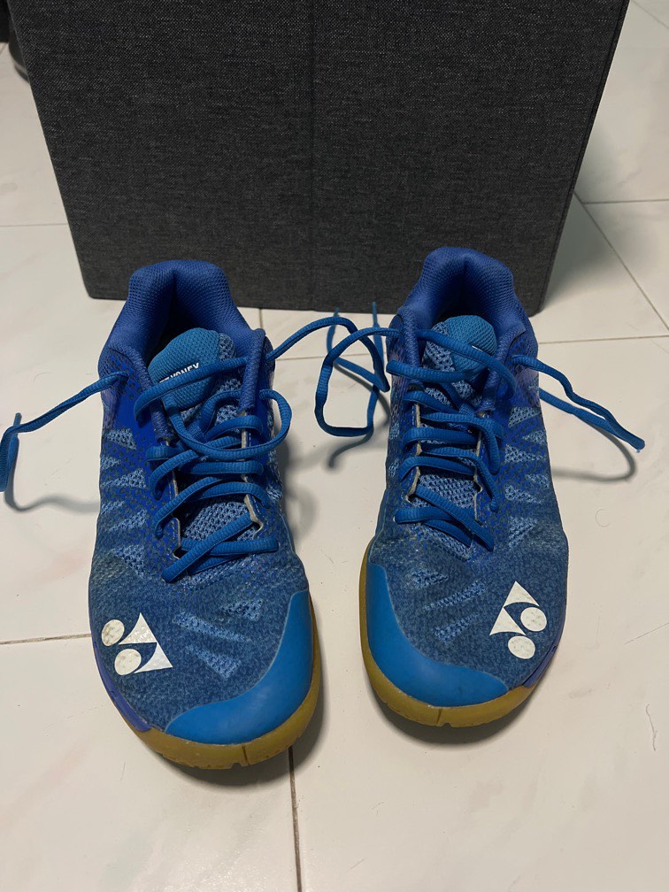 Yonex Aerus 3 Blue size US 8 , Sports Equipment, Sports & Games, Racket ...