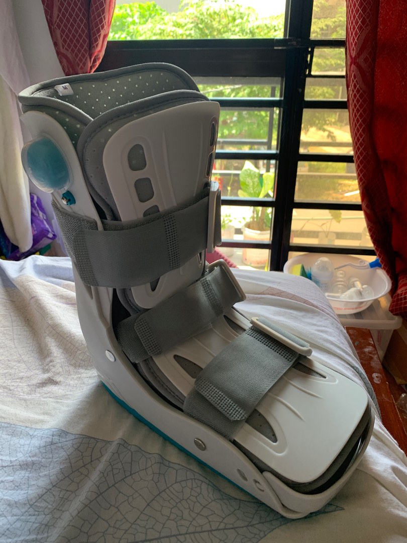 Air Cast Boots & Saklay, Everything Else, Others on Carousell