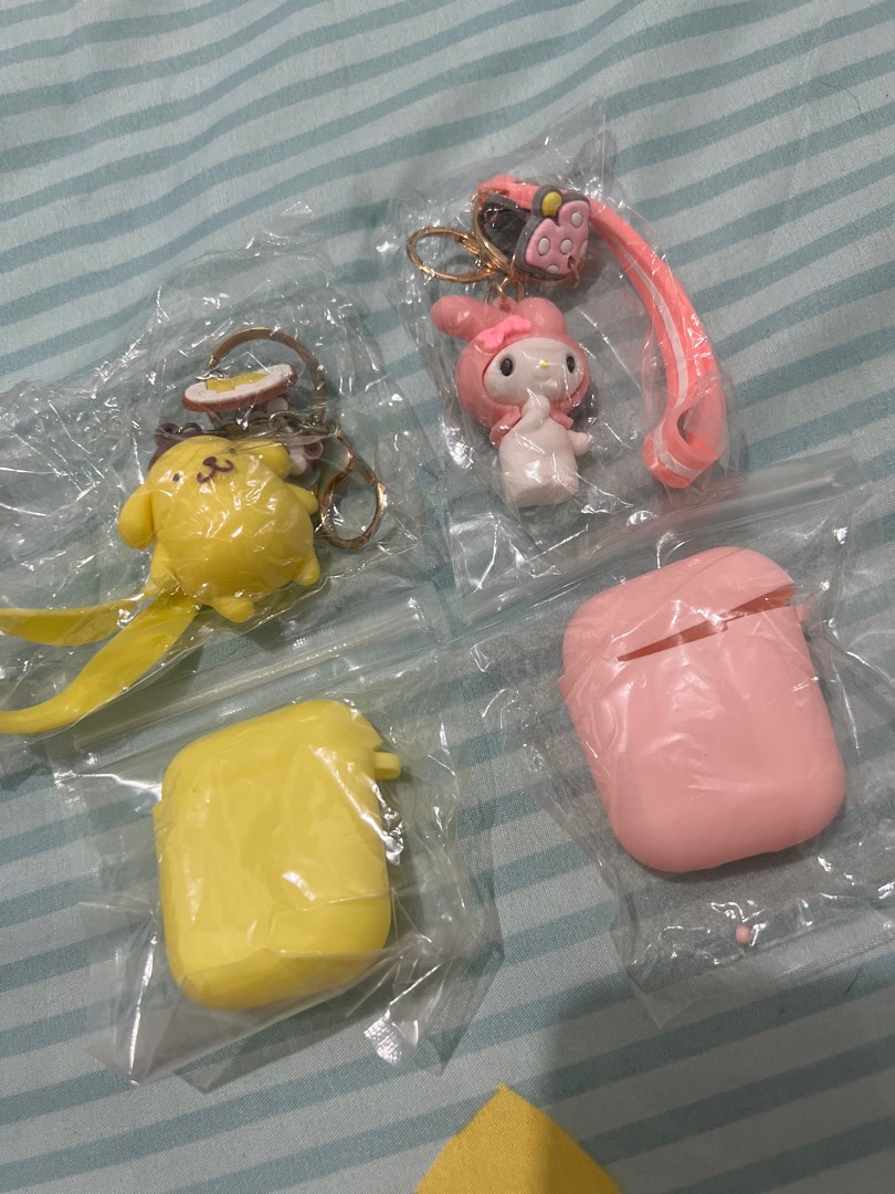 TAKE ALL 4!Airpods Case w/ keychain My Melody & Pompompurin, Mobile ...