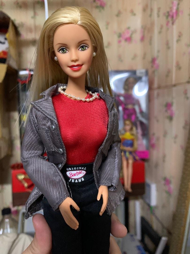 Barbie working woman, Hobbies & Toys, Toys & Games on Carousell