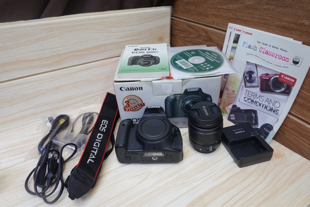 CANON 600D, Photography, Cameras on Carousell