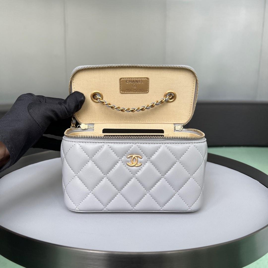 Chanel Long Vanity Pearl Crush, Luxury, Bags & Wallets on Carousell