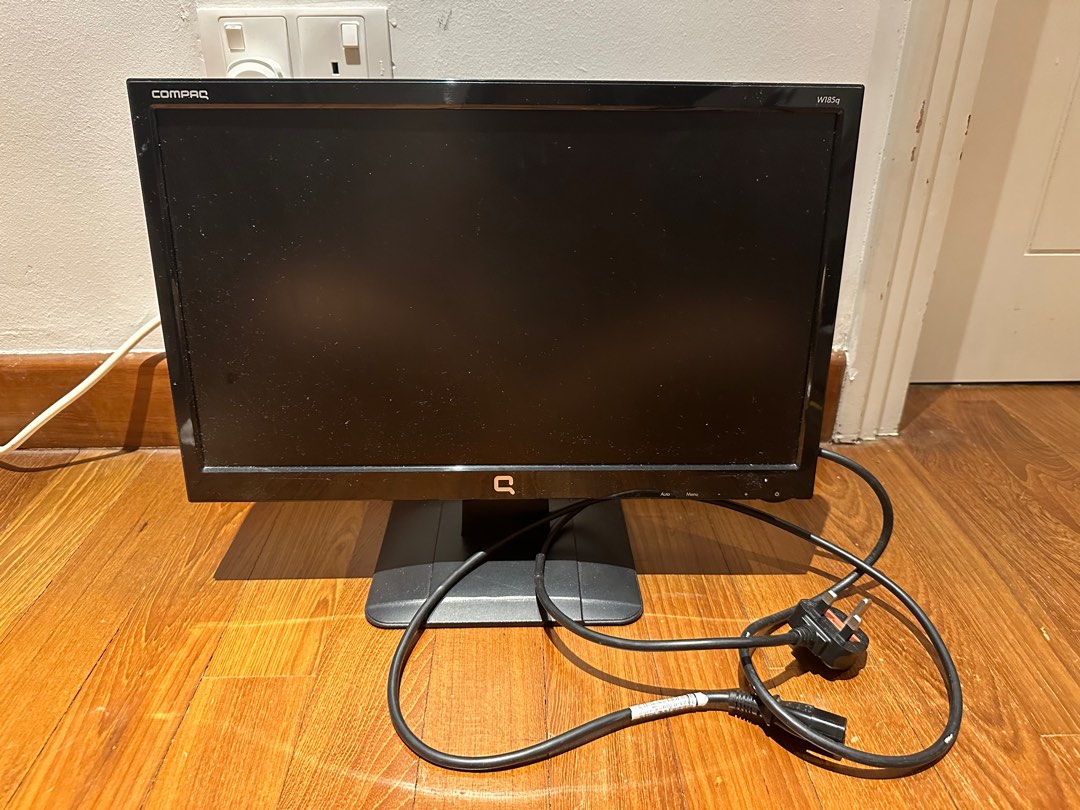 Compaq monitor w185q, Computers & Tech, Desktops on Carousell