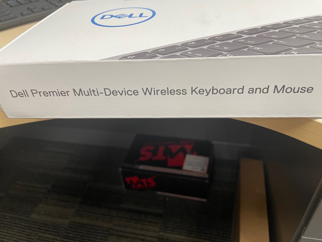 Dell multi device wireless keyboard & mouse, Computers & Tech, Parts ...