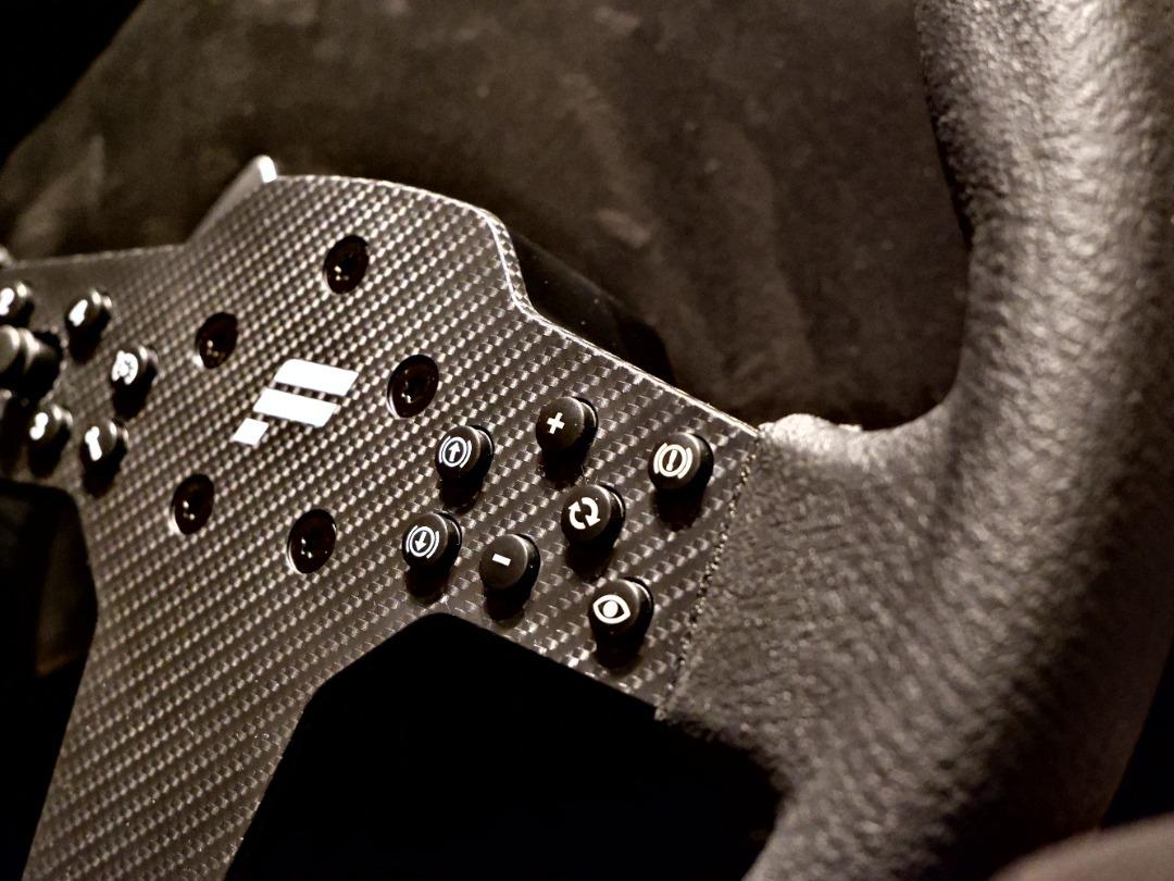 Fanatec CSL Elite P1 V2 Steering Wheel, Video Gaming, Gaming ...