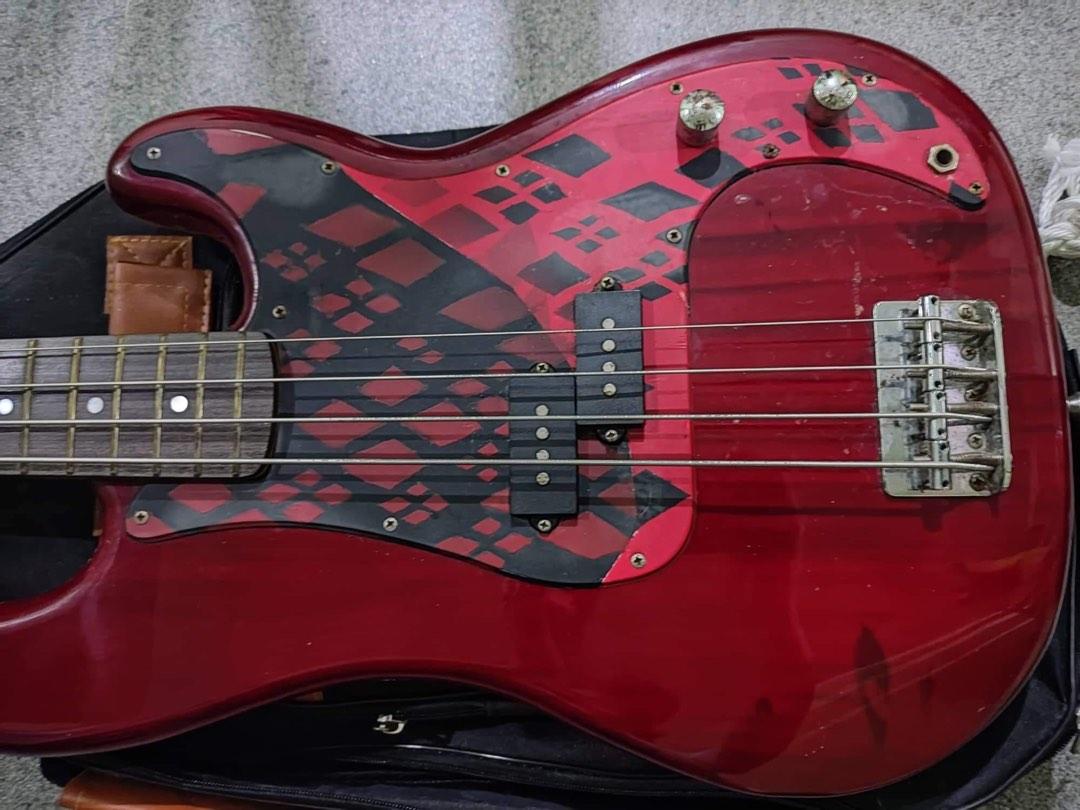 Fernando 4 String Bass with Gigbag and RJ amplifier, Hobbies & Toys ...