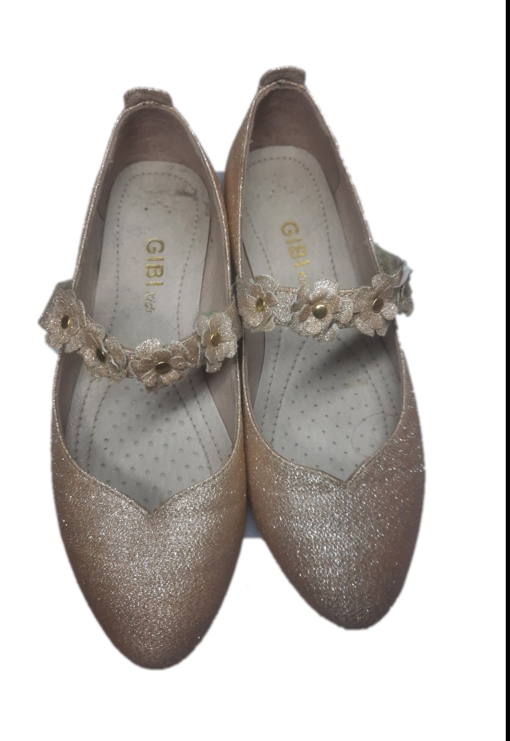 Gibi shoes, Babies & Kids, Babies & Kids Fashion on Carousell
