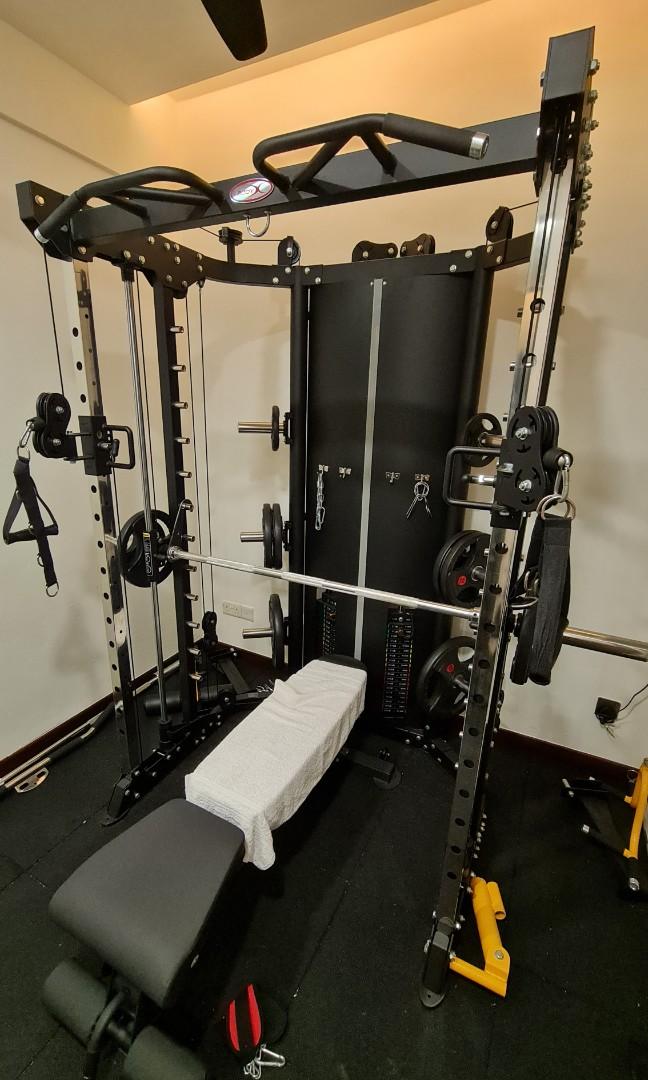 Gym Rack Smith Machine Bodyx BK3058 with 90kg weight stack, Sports ...