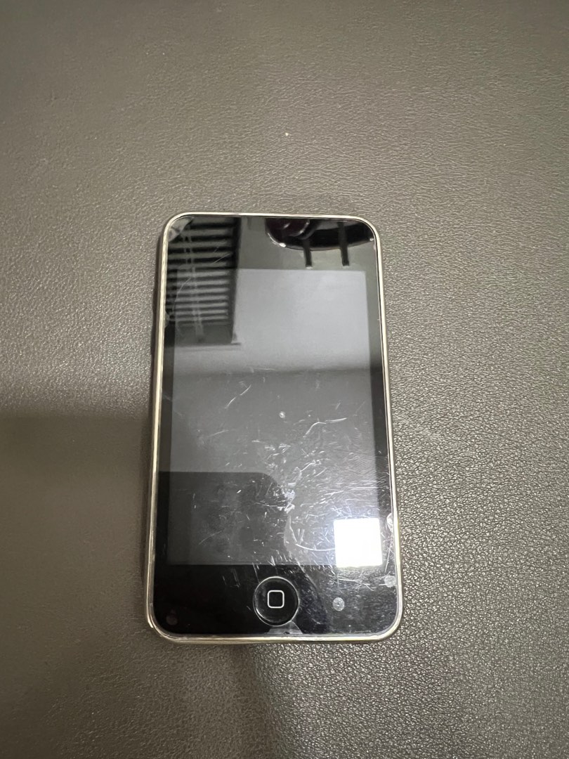 iPod Touch 1st Gen 8GB (not working), Mobile Phones & Gadgets, Other ...