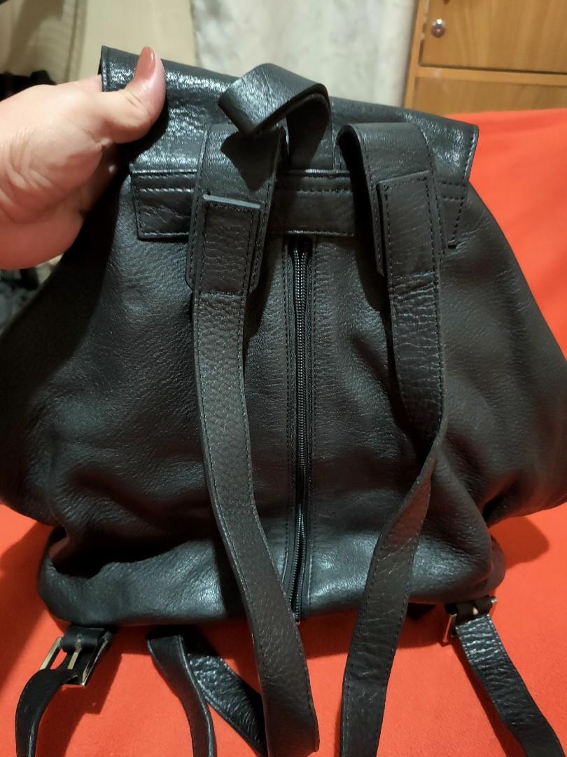 Issac Japan Genuine Leather Backpack, Women's Fashion, Bags & Wallets ...