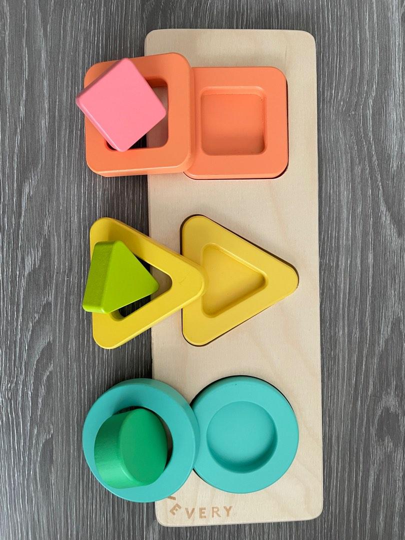 LOVEVERY Geo Shapes Puzzle, Babies & Kids, Infant Playtime on Carousell