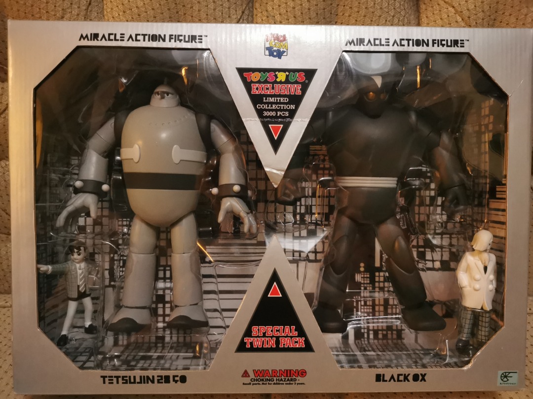 Medicom Toys R Us Exclusive Tetsujin 28 & Black OX Special Twin Pack ...
