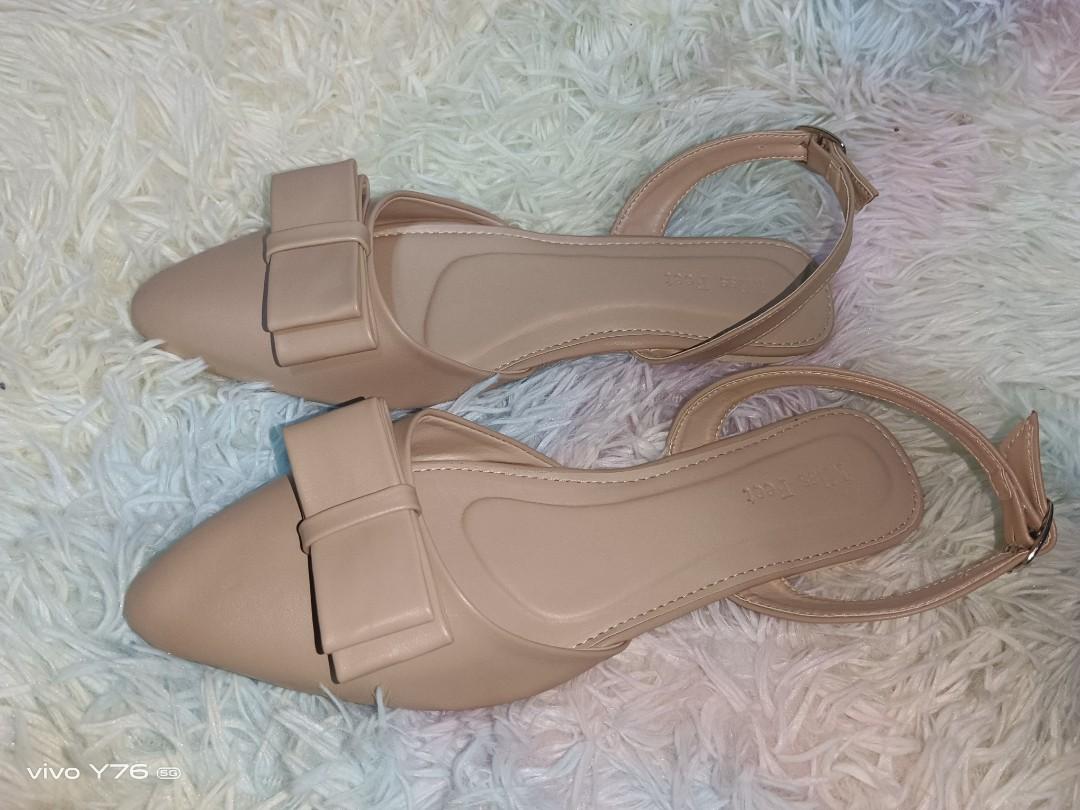Miss Feet Flat Pointed Shoes Nude, Women's Fashion, Footwear, Flats ...